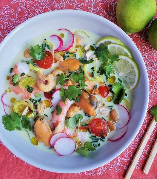 SOPA THAI DE MARISCO AL CURRY - pausayplato