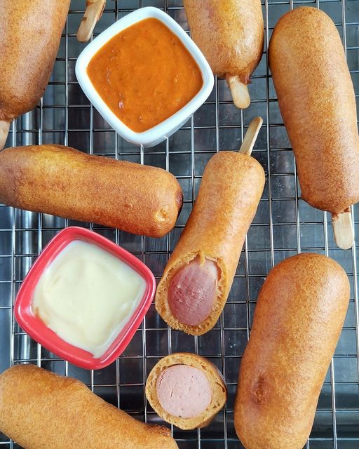 CORN DOGS CON SALSAS PARA DIPEAR!! – pausayplato